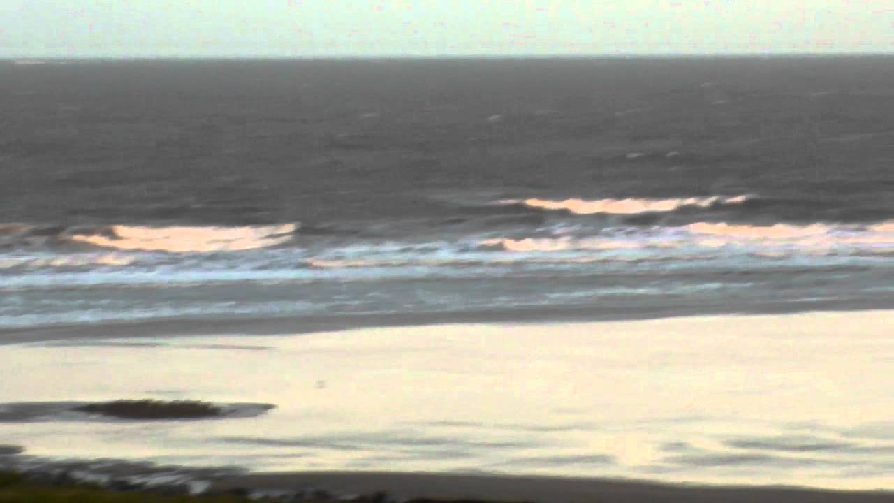Surf Rest Bay 8 30am 7 Jan 2012 - YouTube