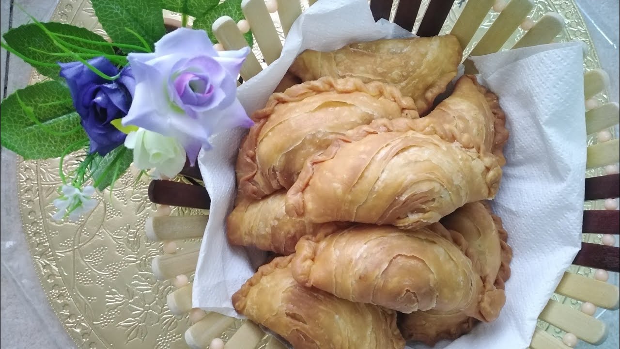 Coconut Layer Puli | Crunchy Snack | Bilkis Food Art| - YouTube