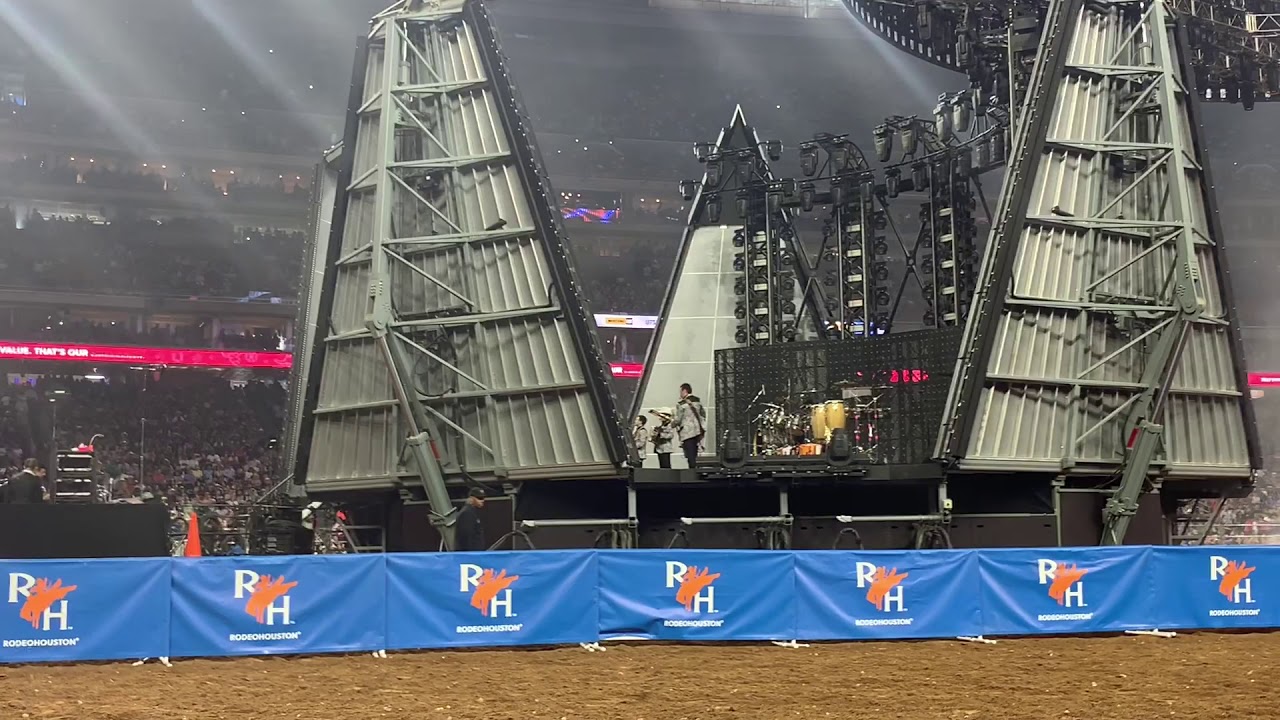 Escenario de el Rodeo de Houston - Houston Rodeo Stage - YouTube
