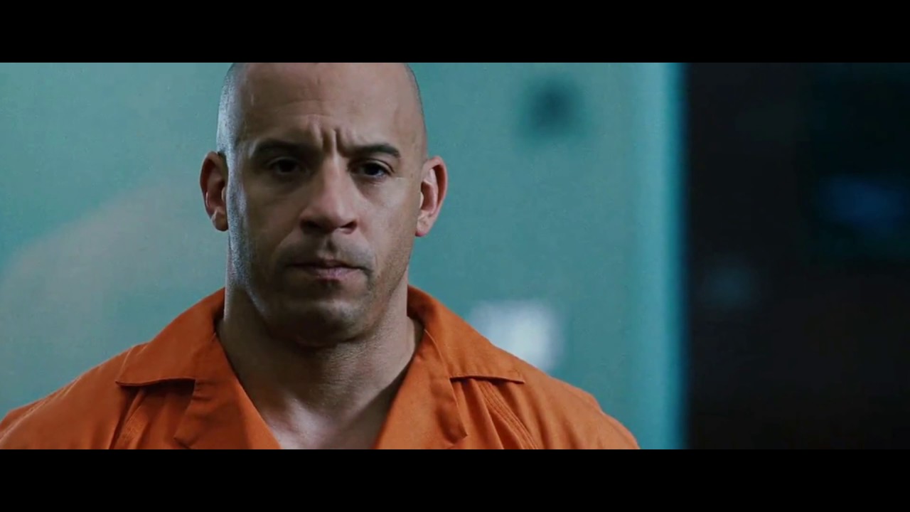 Fast five | Dom escapes from prison bus | fast andfurious 5 | Hindi ...