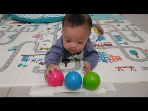 Play Sensory for Baby 5 Month. Melatih Sensori Bayi 5 Bulan - YouTube