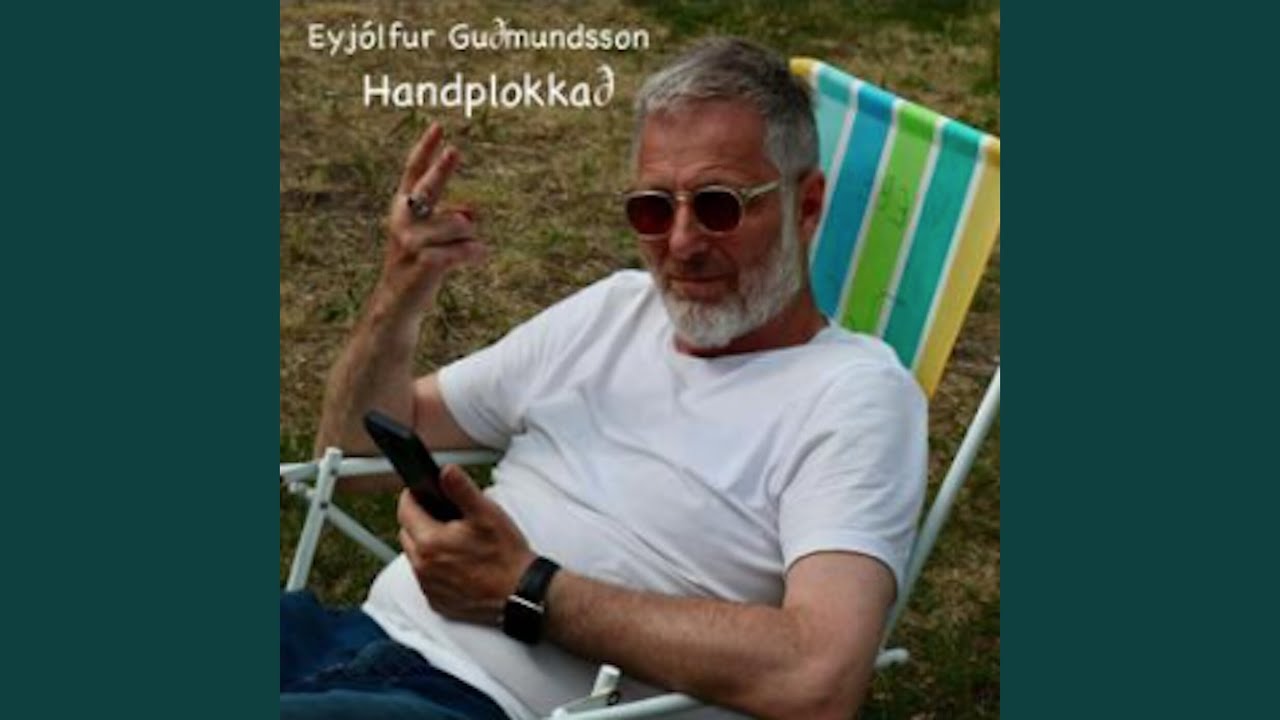 Red Red Robin - YouTube