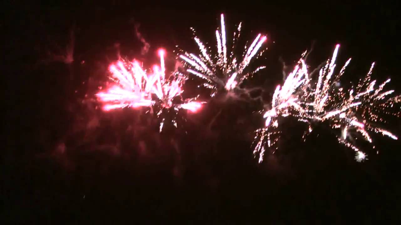 PRO SERIES VENDETTA by Rocket Fireworks Canada - YouTube