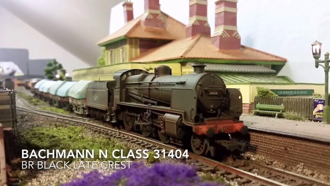 Bishops Waltham layout, Bachmann N class 31404 - YouTube