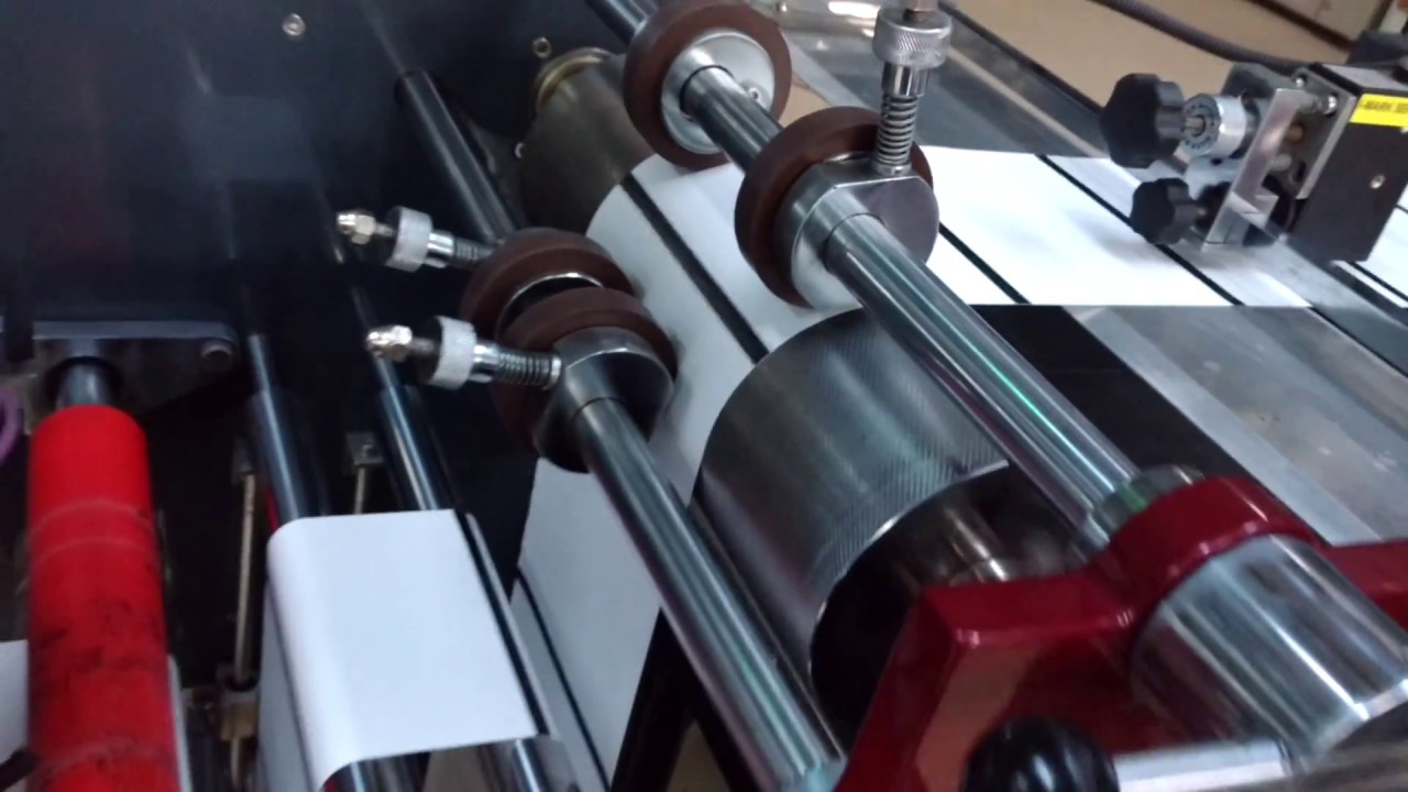 NB-330 ver 4.0 - Semirotacyjna maszyna do wycinania etykiet - YouTube