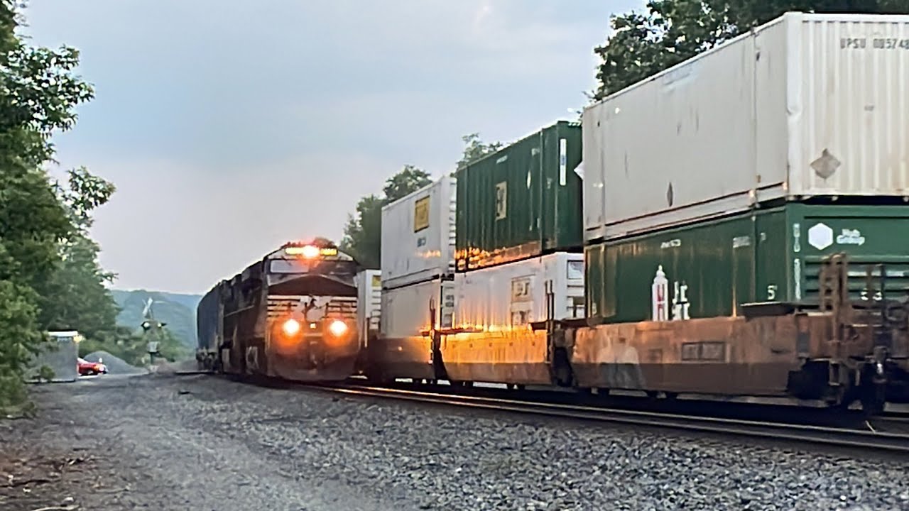Evening Trains on a Sunny Day 7/19/23 | Railfan Matthew #train #railway ...