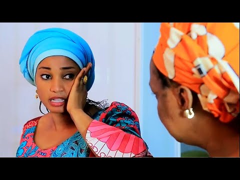 Adam A Zango attajiri ne amma mahaifiyarsa ta dauki matarsa ​​kamar baiwa - Hausa Movies 2021