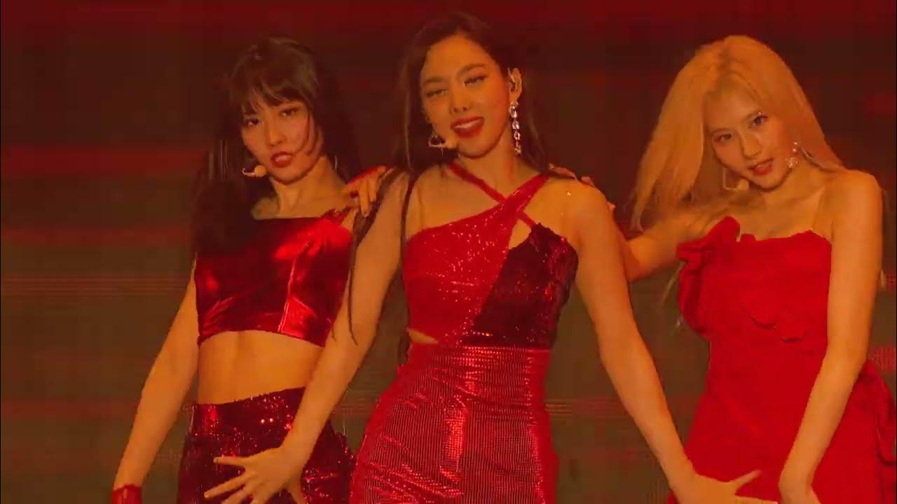 [4K 60 FPS] HEART SHAKER LIVE (트와이스) TWICE (TWICELIGHTS IN SEOUL) - YouTube