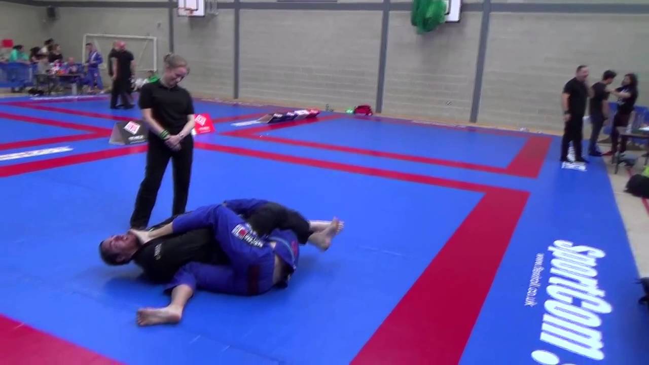 ULTRA HEAVY WEIGHT FLYING ARM BAR - Oxford BJJ Open 2015 - YouTube