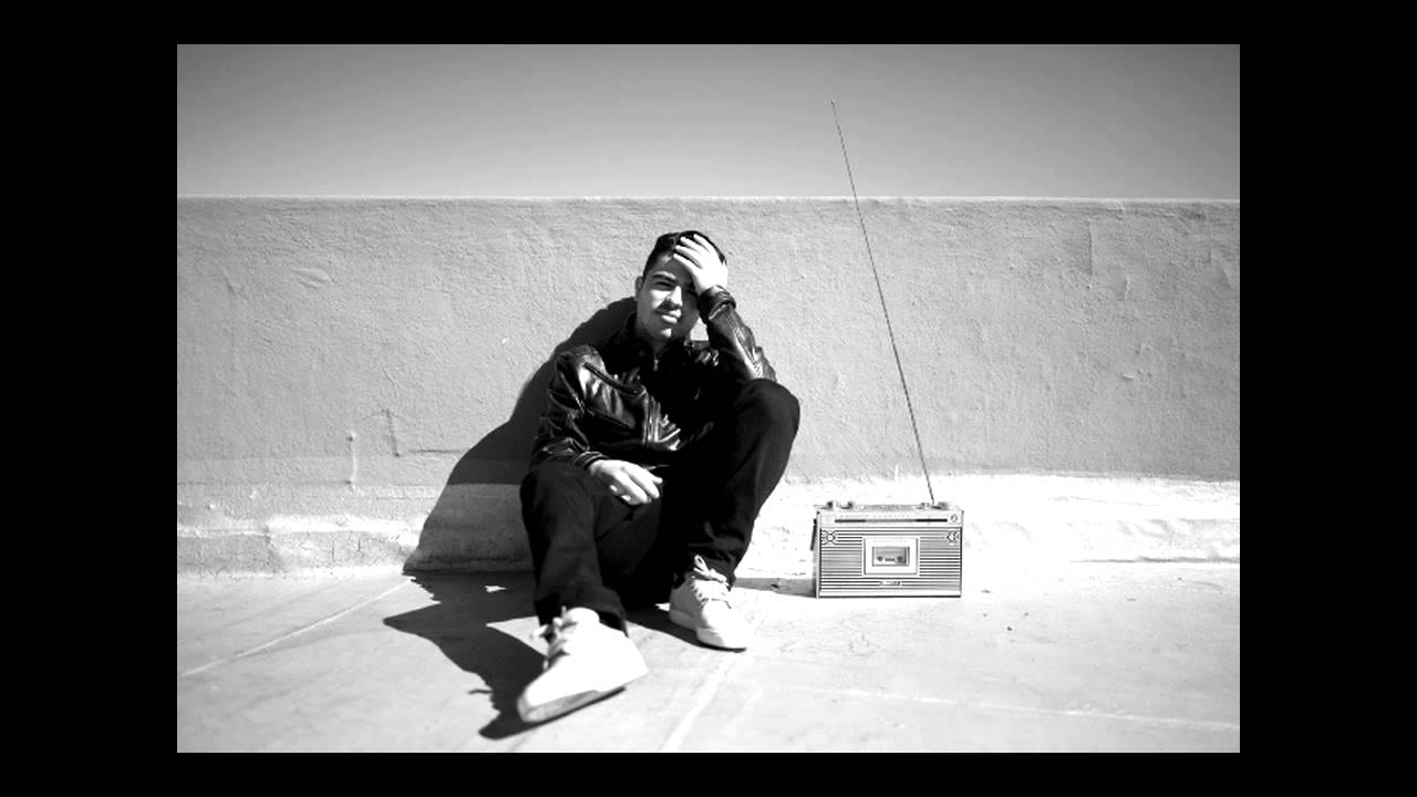 25 - Jullian Gomes - Love Song 28 feat. Bobby (Atjazz Galaxy Aart Remix ...