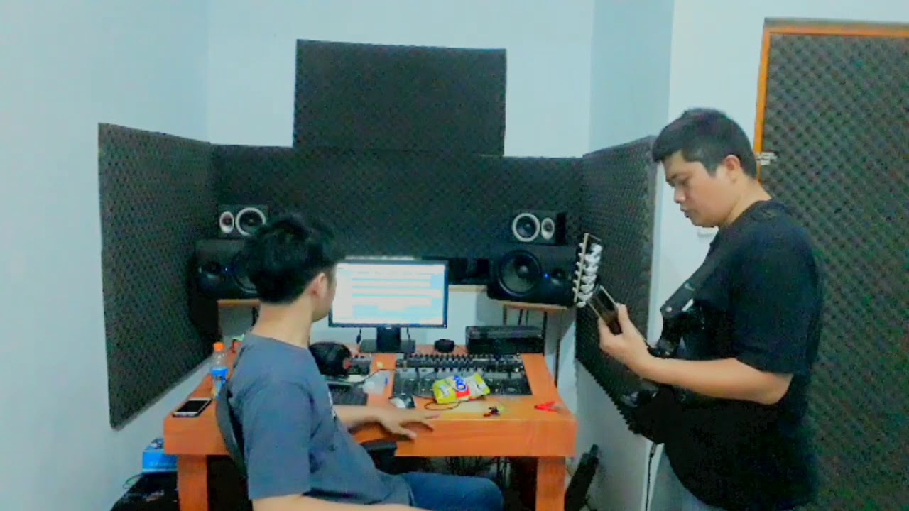 Main ke Mars Record Studio - YouTube