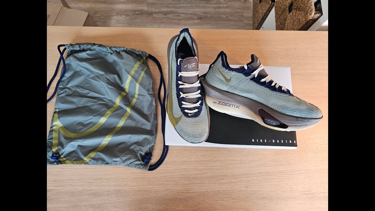 Unboxing Alphafly 3 Premium Army Color - YouTube