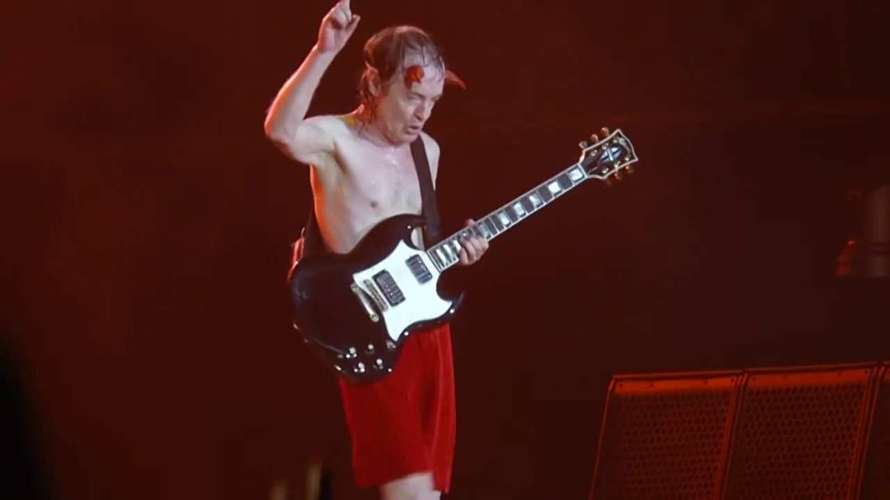 AC/DC - Highway To Hell (live) - Warsaw 2015 - YouTube