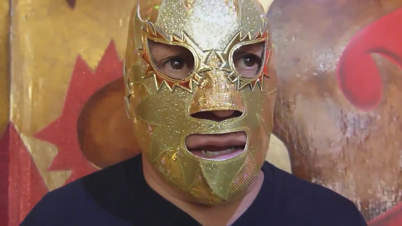 QUE LLEVA A UN LUCHADOR EXPONER LA MÁSCARA, SOLAR - YouTube