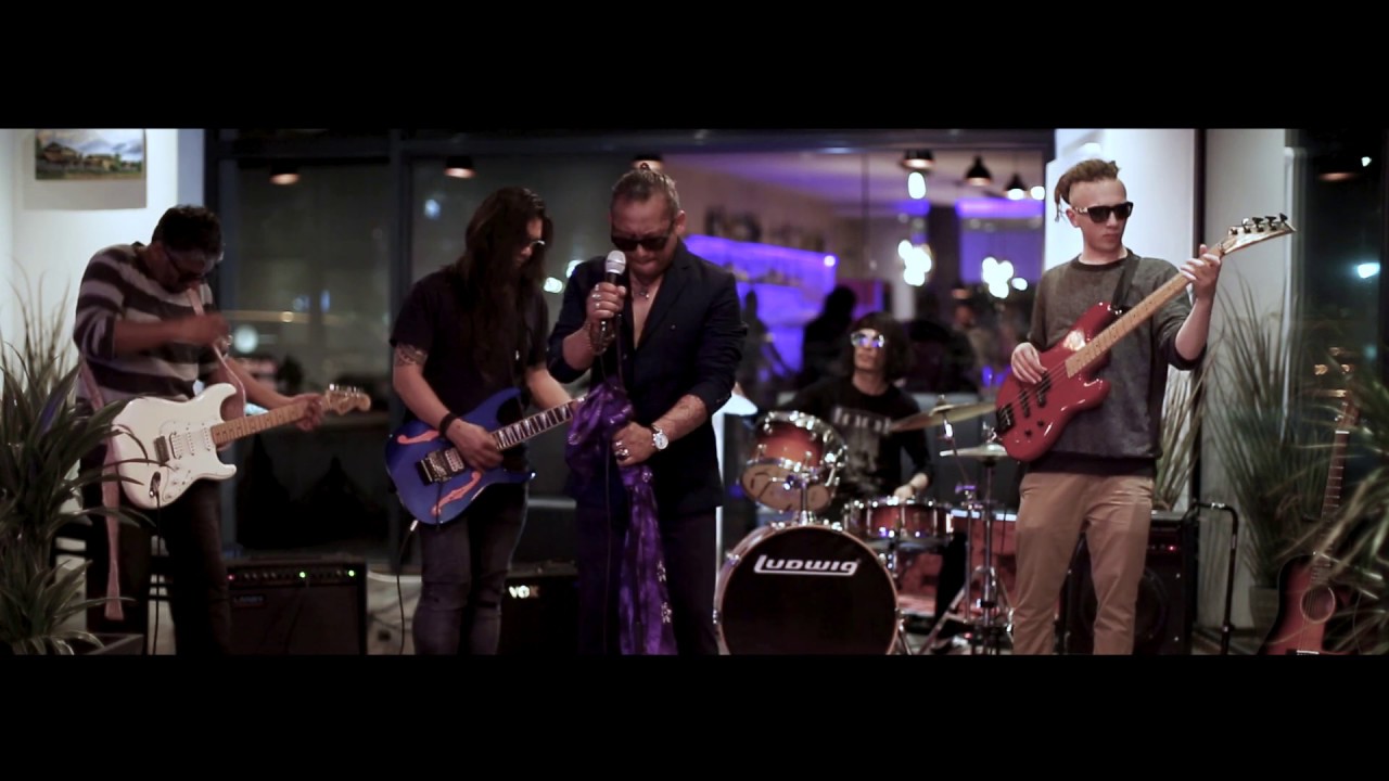 Jharuwarasi Blues/Jon Lama - YouTube