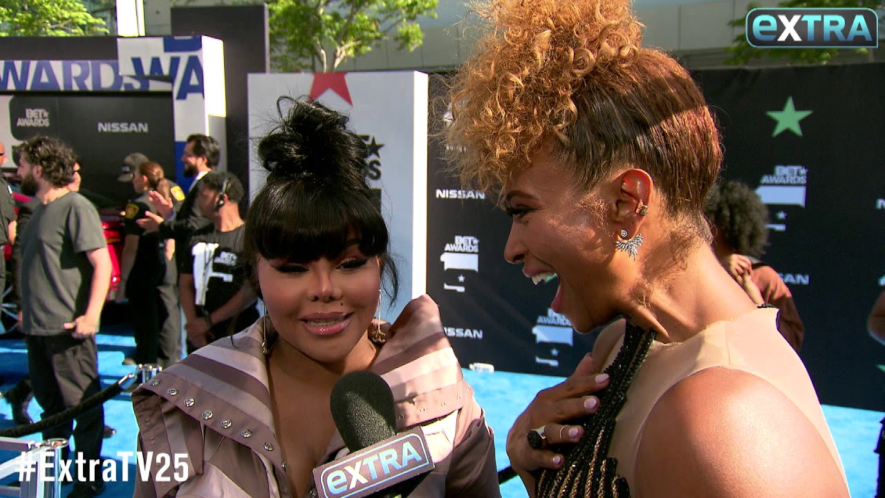 Lil’ Kim Gives Sweet Update on Daughter Royal Reign at BET Awards - YouTube