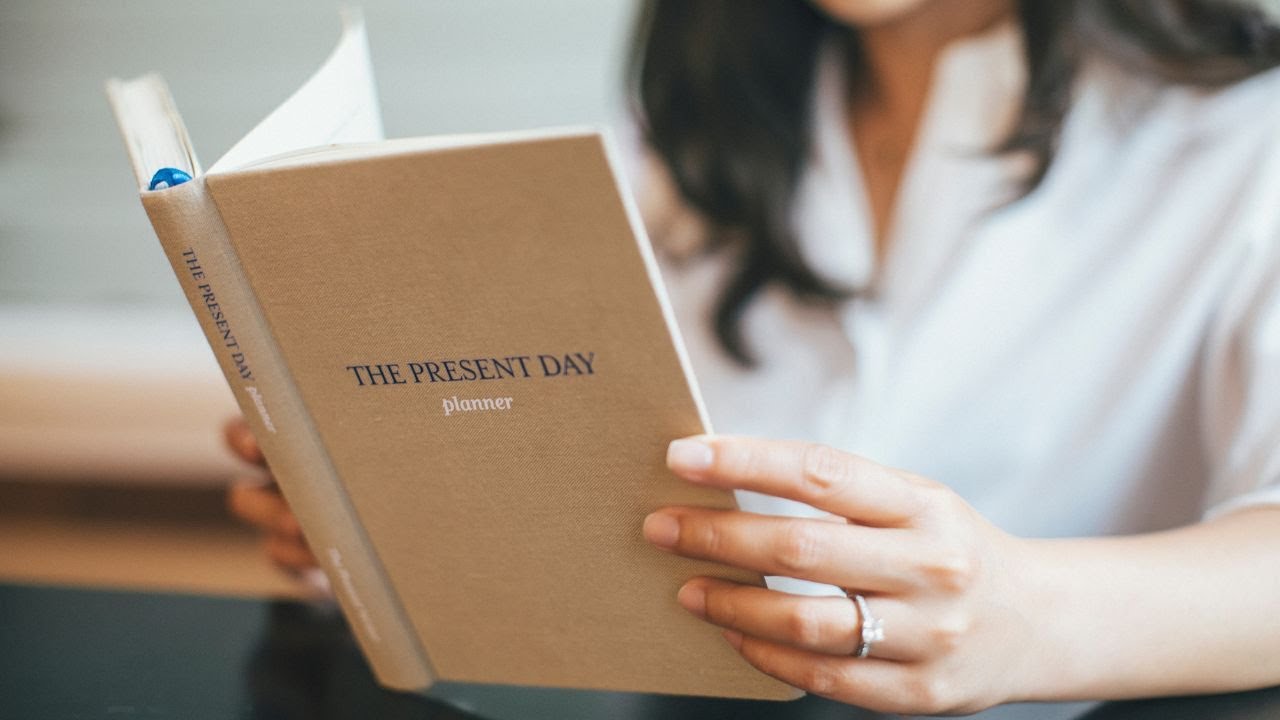 The Present Day Planner First Look - YouTube