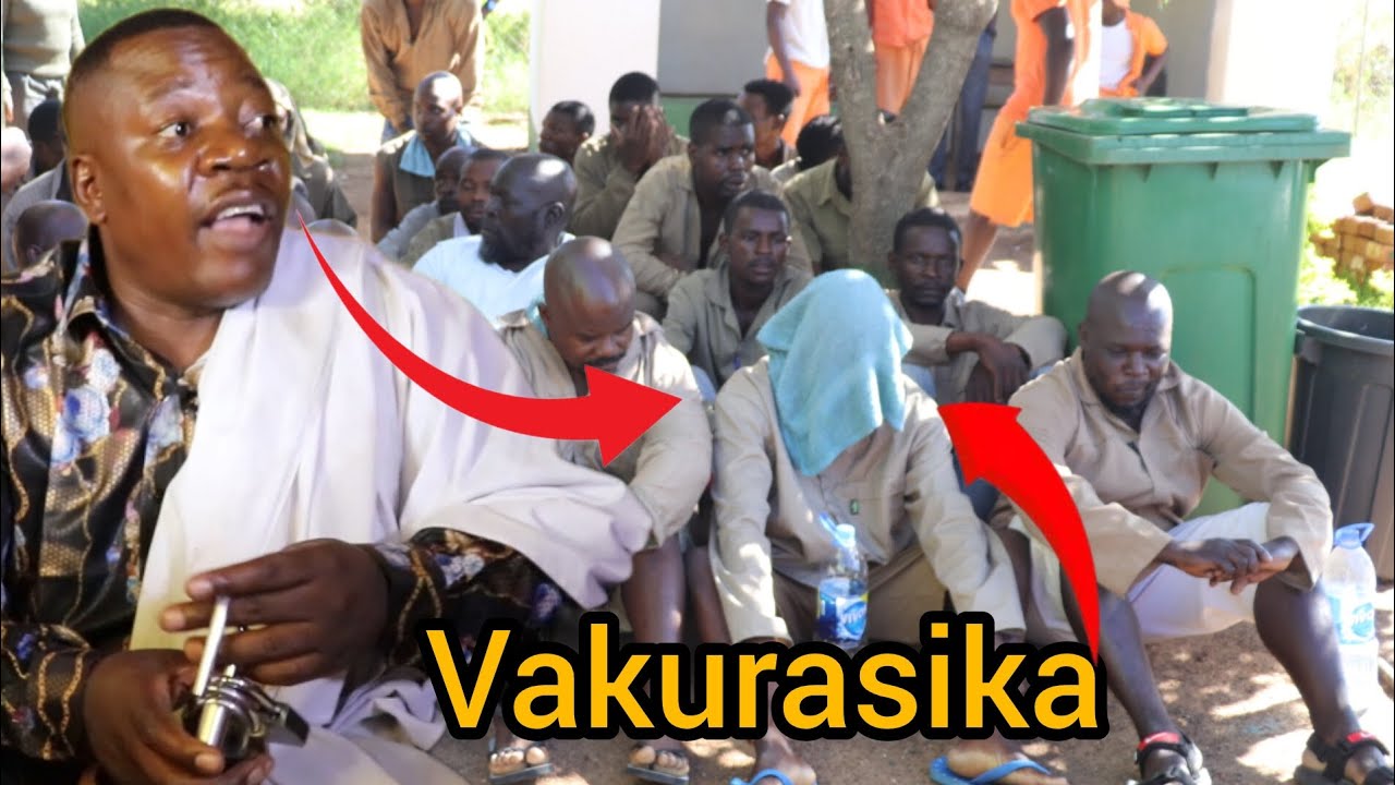 Pakaipa Madzibaba Masango on Madzibaba Ishmael, kuloka vanohura, back ...