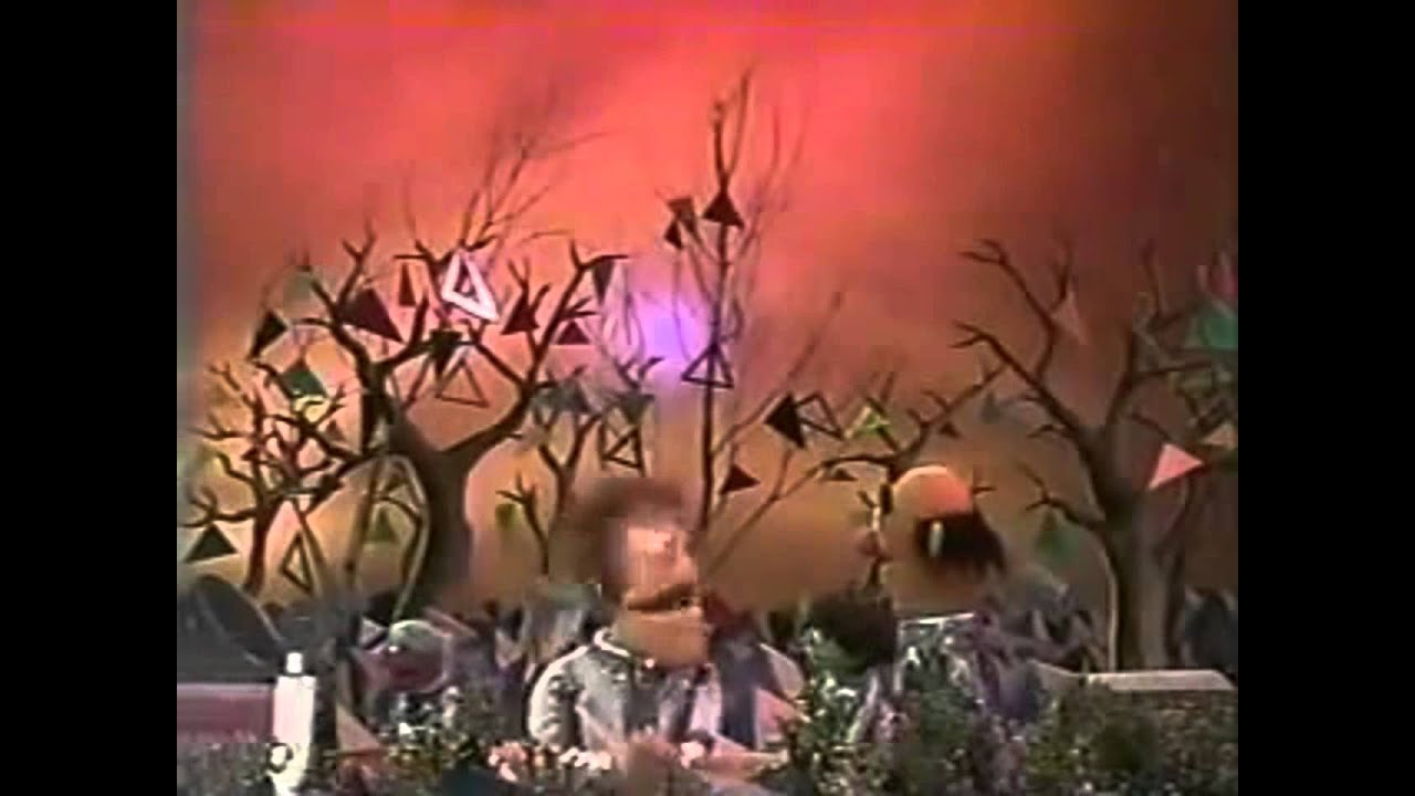 Classic Sesame Street - "Spaceship Surprise" (all 3 sketches) - YouTube