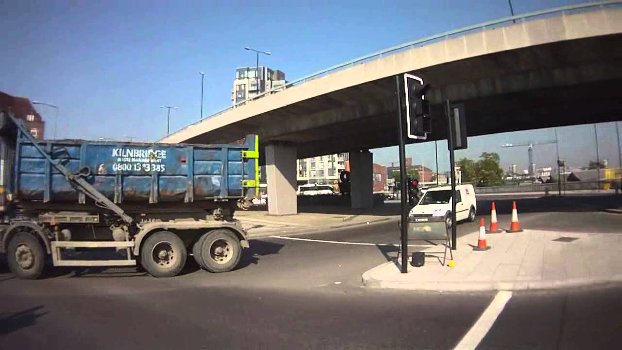 Bow Roundabout - 16th May AM - Nothing to report - YouTube