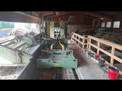 Schwachholz Einschnitt mit Esterer Gatter - YouTube