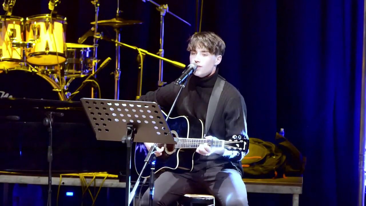 Tu Vola con Me - Corrado Mancini - YouTube