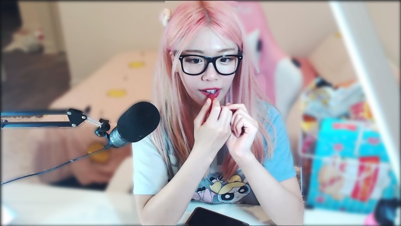 Hyoon going to Coach Yassuo | Jodi finds Lurkers | Jaime on Kissing ...