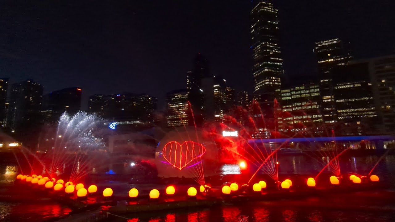 Crown Christmas River Show #merrychristmas #festival #citylife # ...