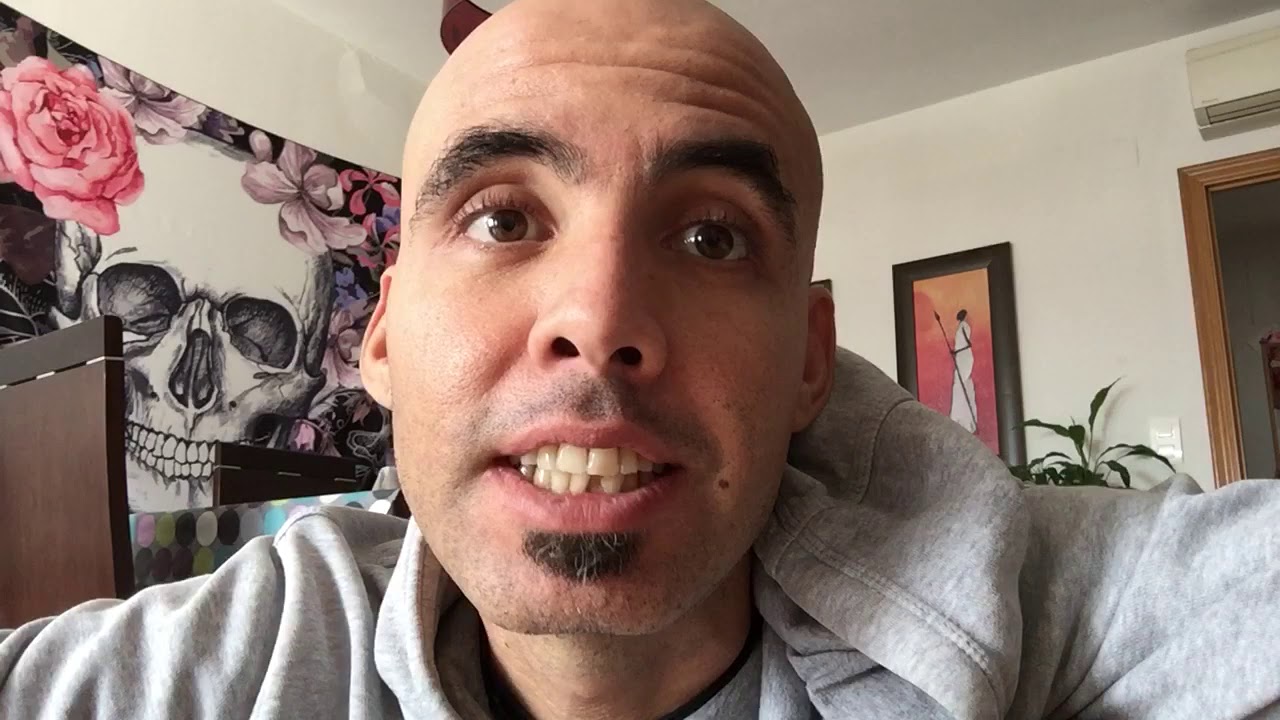 Sermón del padre Javier Olivera Ravasi. - YouTube