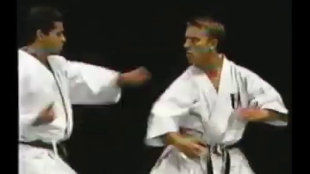 Bunkai Heian Sandan - Karaté Shotokan - Michael Milon - YouTube