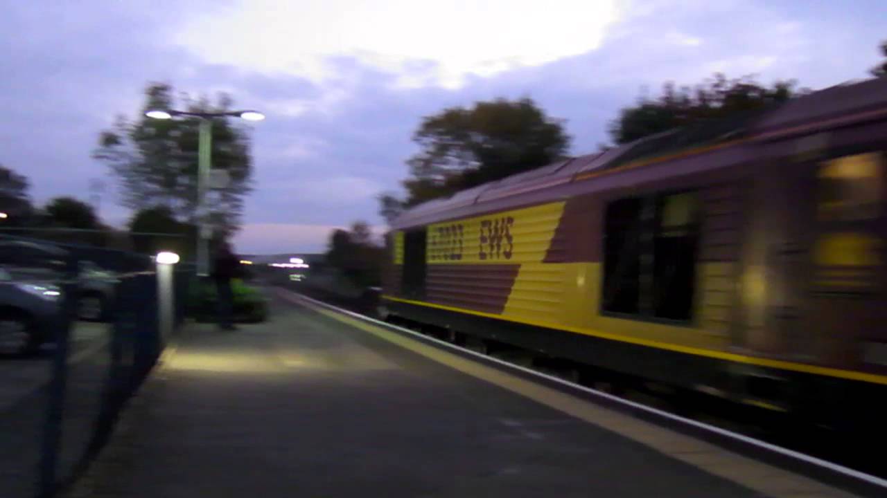 DBS Class 67 + 67023 and 66058 Passes Patchway - YouTube