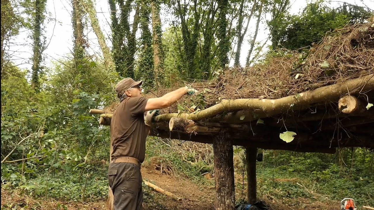 Build a perfect natural roof for a perfect shelter - Final preparation ...