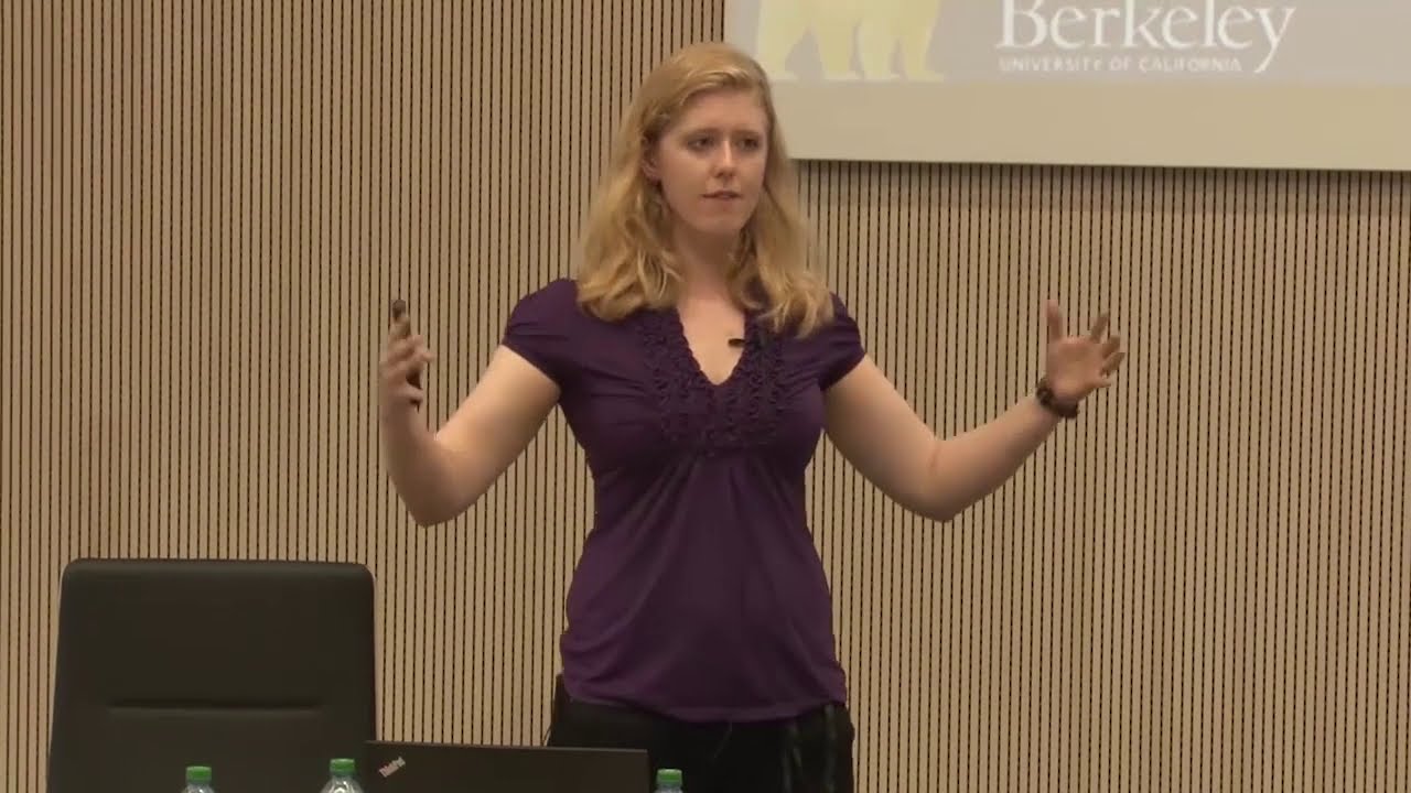 Umelá inteligencia, Laura Hallock - YouTube