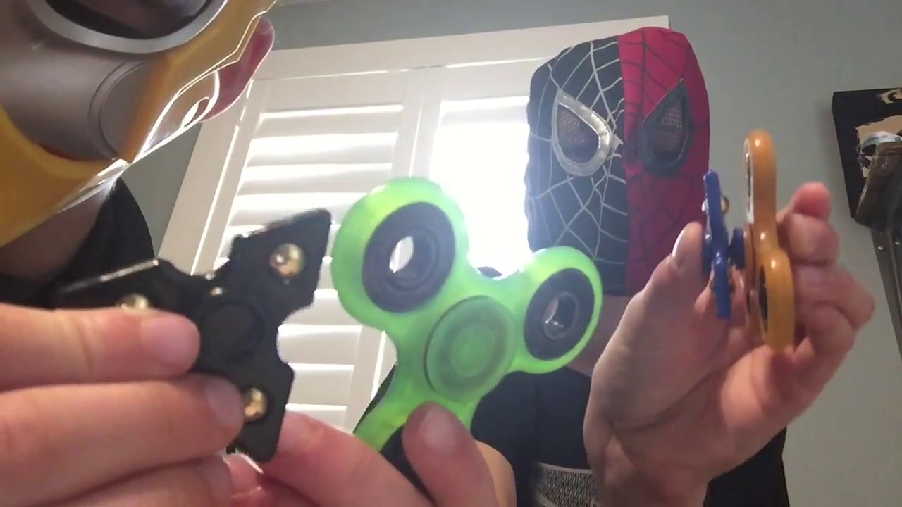 WORLDS SMALLEST FIDGET SPINNERS (very small!) - YouTube