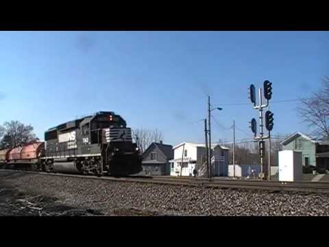 NS GP60 in Run-8 up hill - YouTube