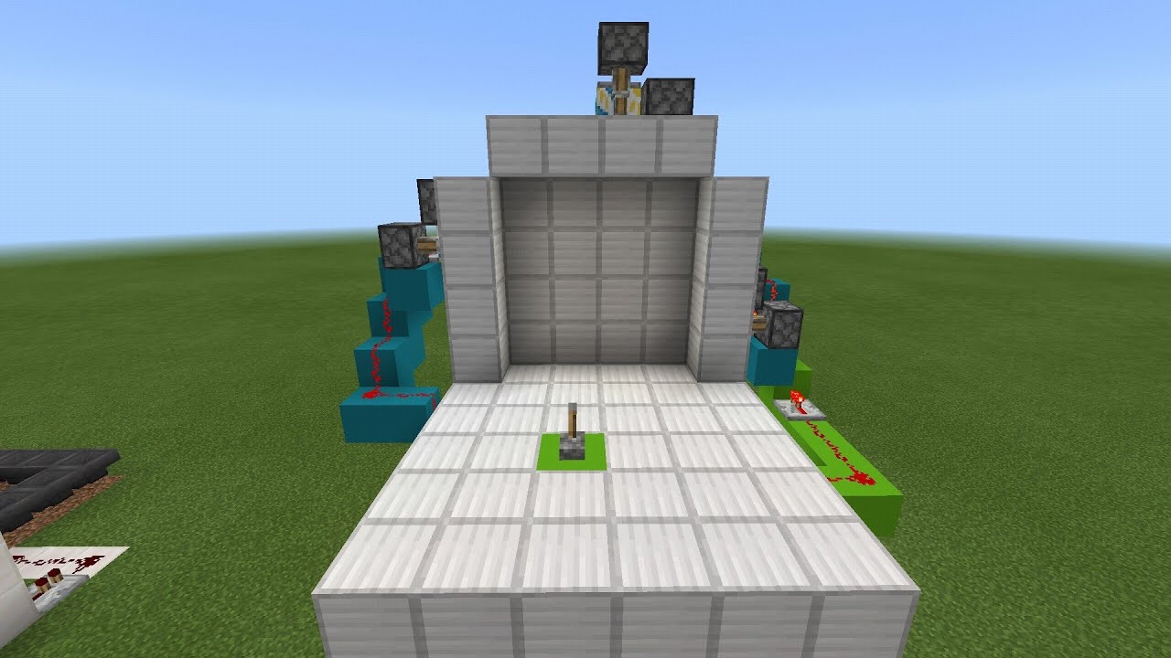 4x4 Piston Door In Minecraft - YouTube