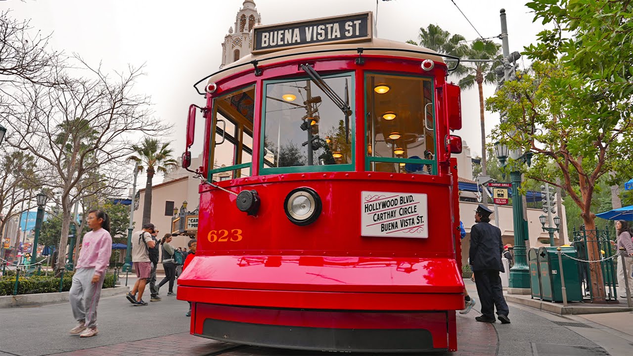 Red Car Trolley at Disney California Adventure - Buena Vista Street [4K ...