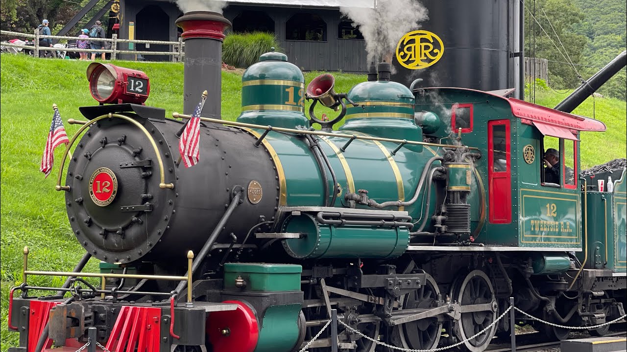 will Tweetsie save the day? Stay tuned for the Hot Sauce Bandits verses ...