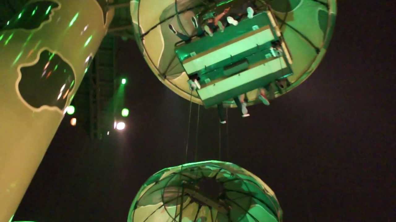 Parachute Ride at Hong Kong Disneyland - YouTube