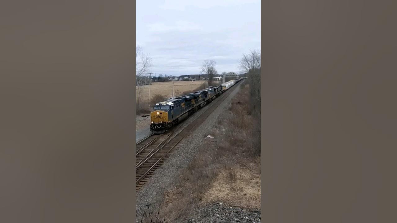 CSX M367 with 4 units in Clyde Savannah NY - YouTube