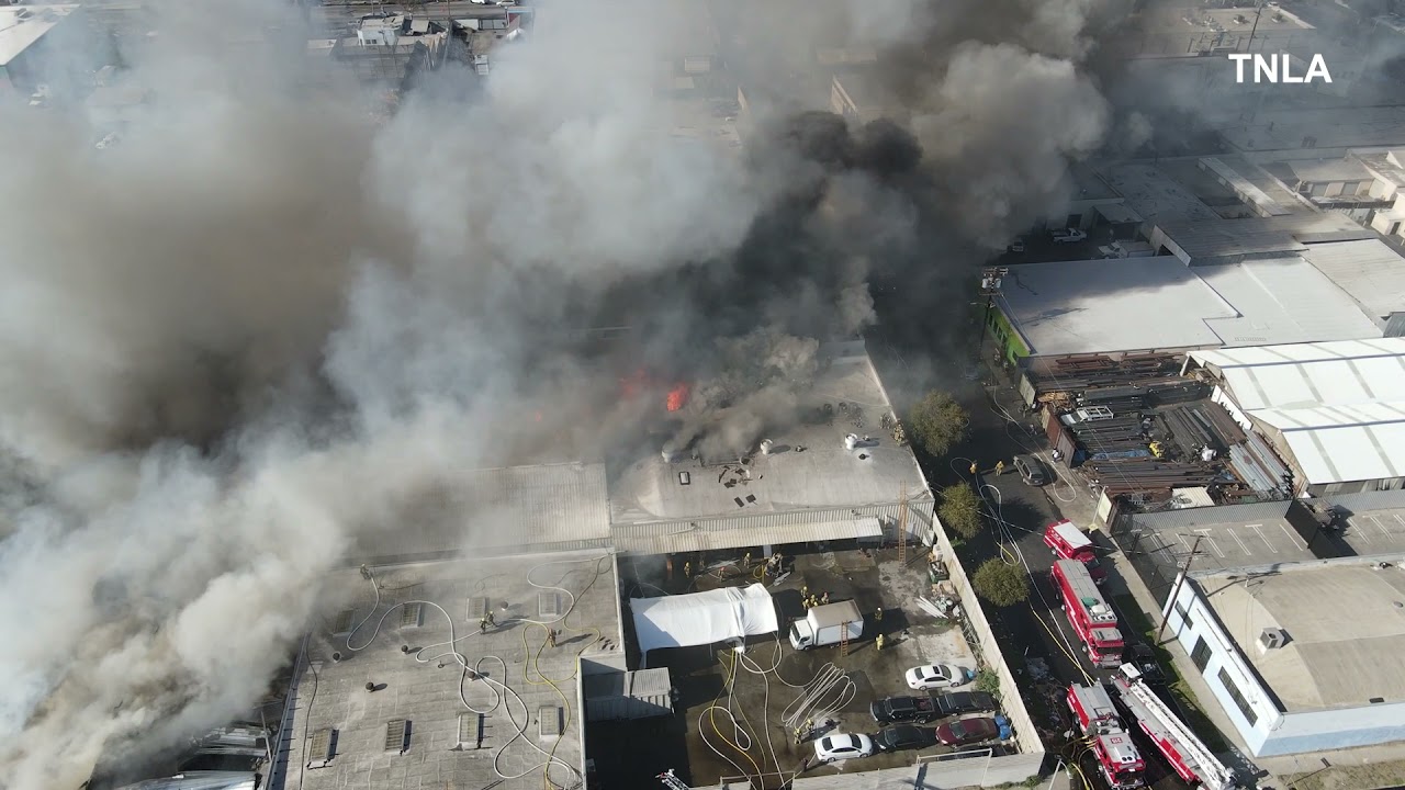 Aerial View of LAFD battling MAJOR EMERGENCY South Los Angeles Fire ...