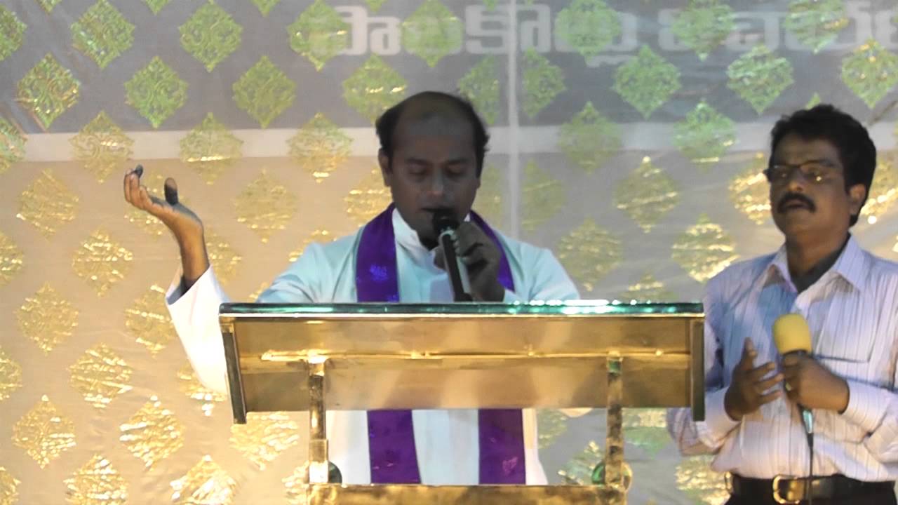 Rev. Fr. Joji Reddy, SAC preached for 3 days prayer meeting at Palakol ...