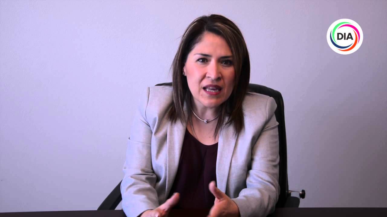 Agentes DIA - Carla Garza - YouTube