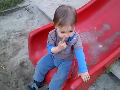 Mali Marko u pijesku - YouTube