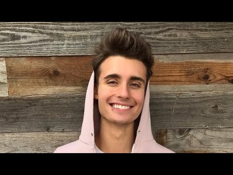 Drawing Christian Collins | WeeklyChris ️😊 - YouTube
