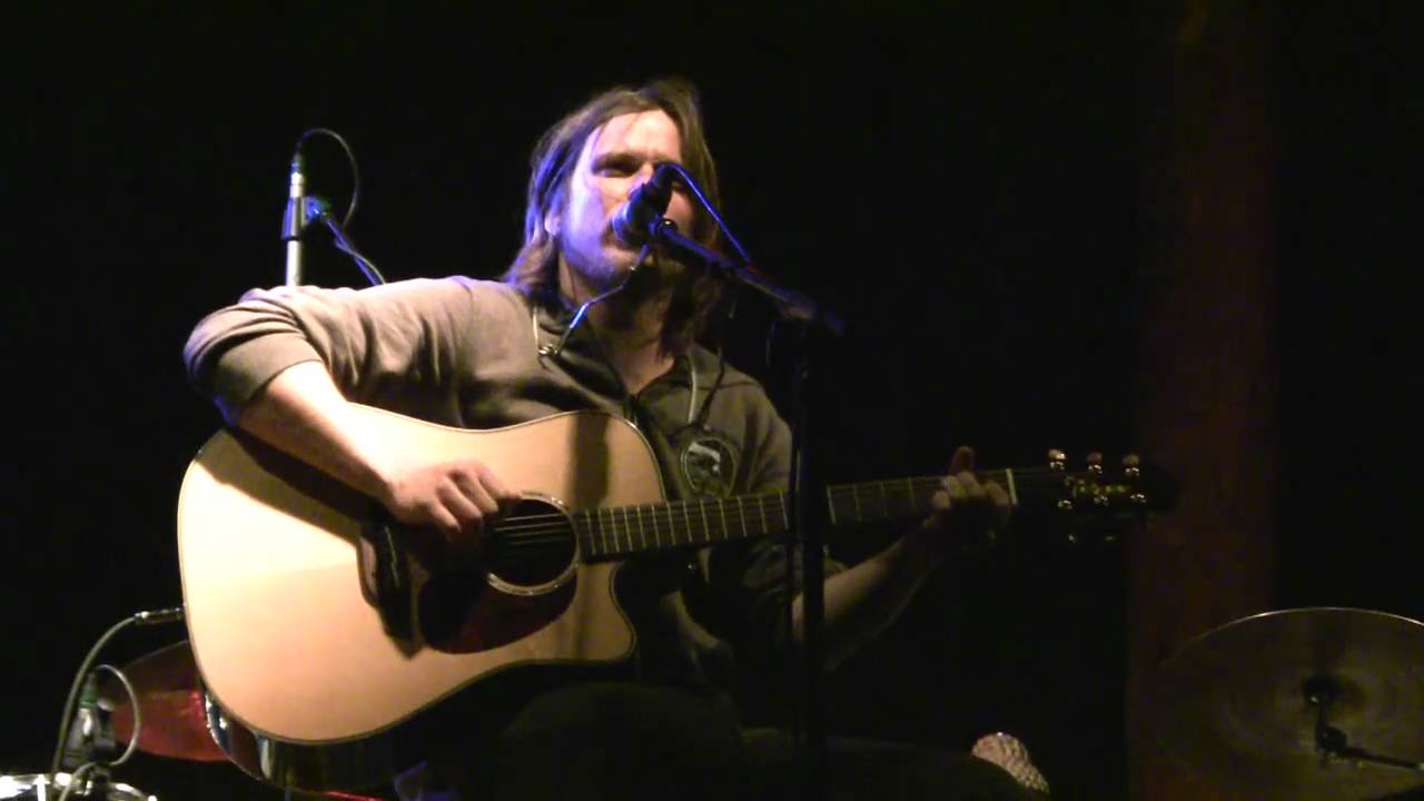 Lukas Nelson Promise Of The Real-Beverlyhills - YouTube