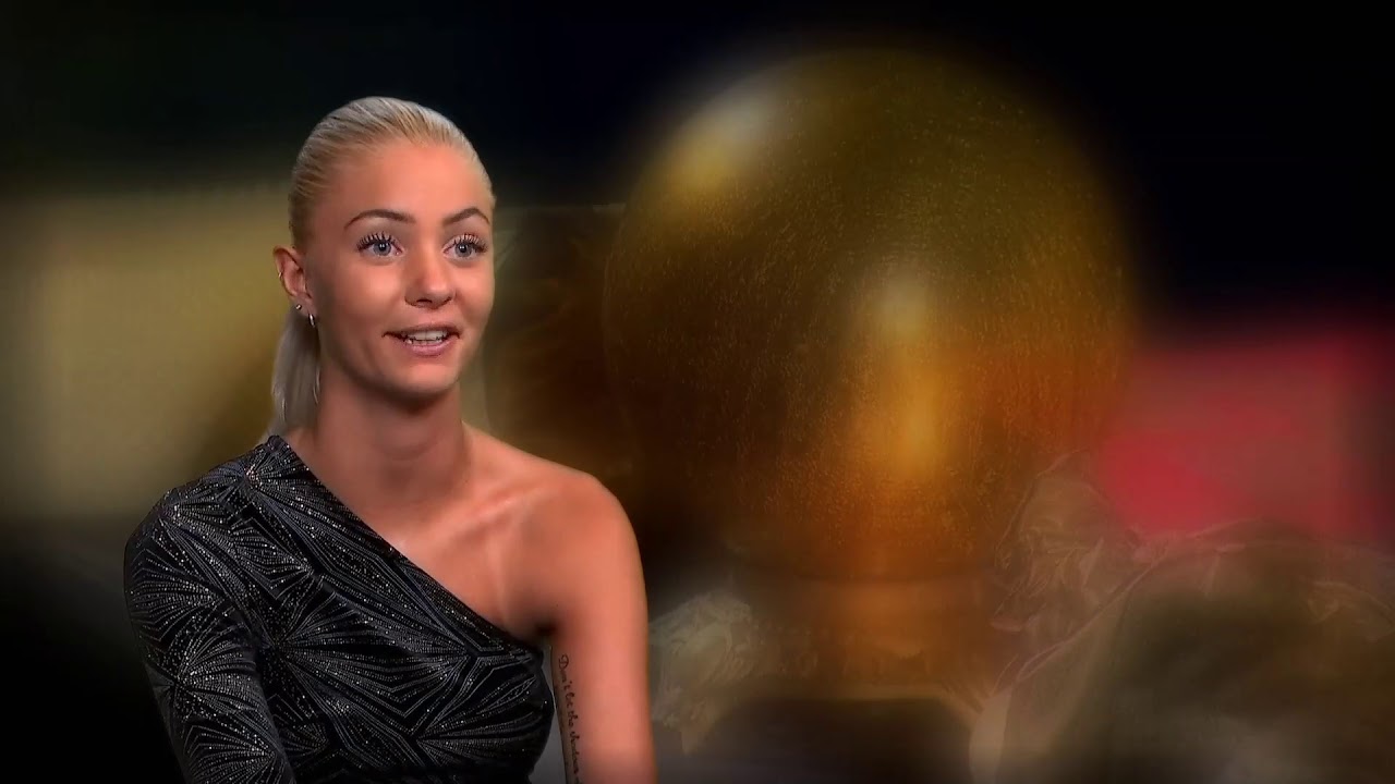 Jonas smider kuglen på Sarah - Paradise Hotel Sæson 16 - YouTube