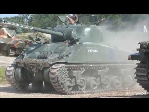 M4A4 Sherman Firefly - YouTube
