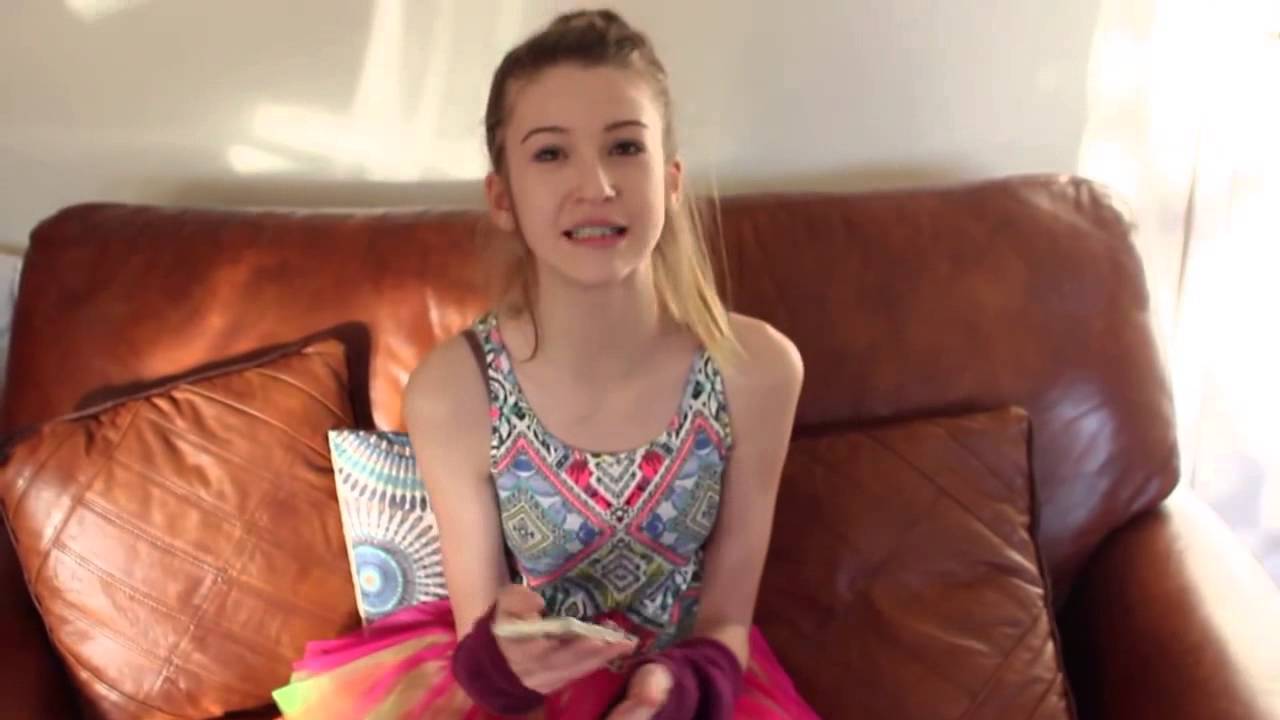 The SSG dance by Emily - YouTube