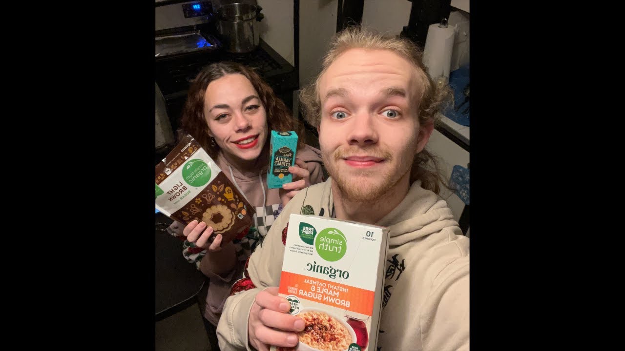 Oliver & Lisa IRL Baking Cookies! - YouTube